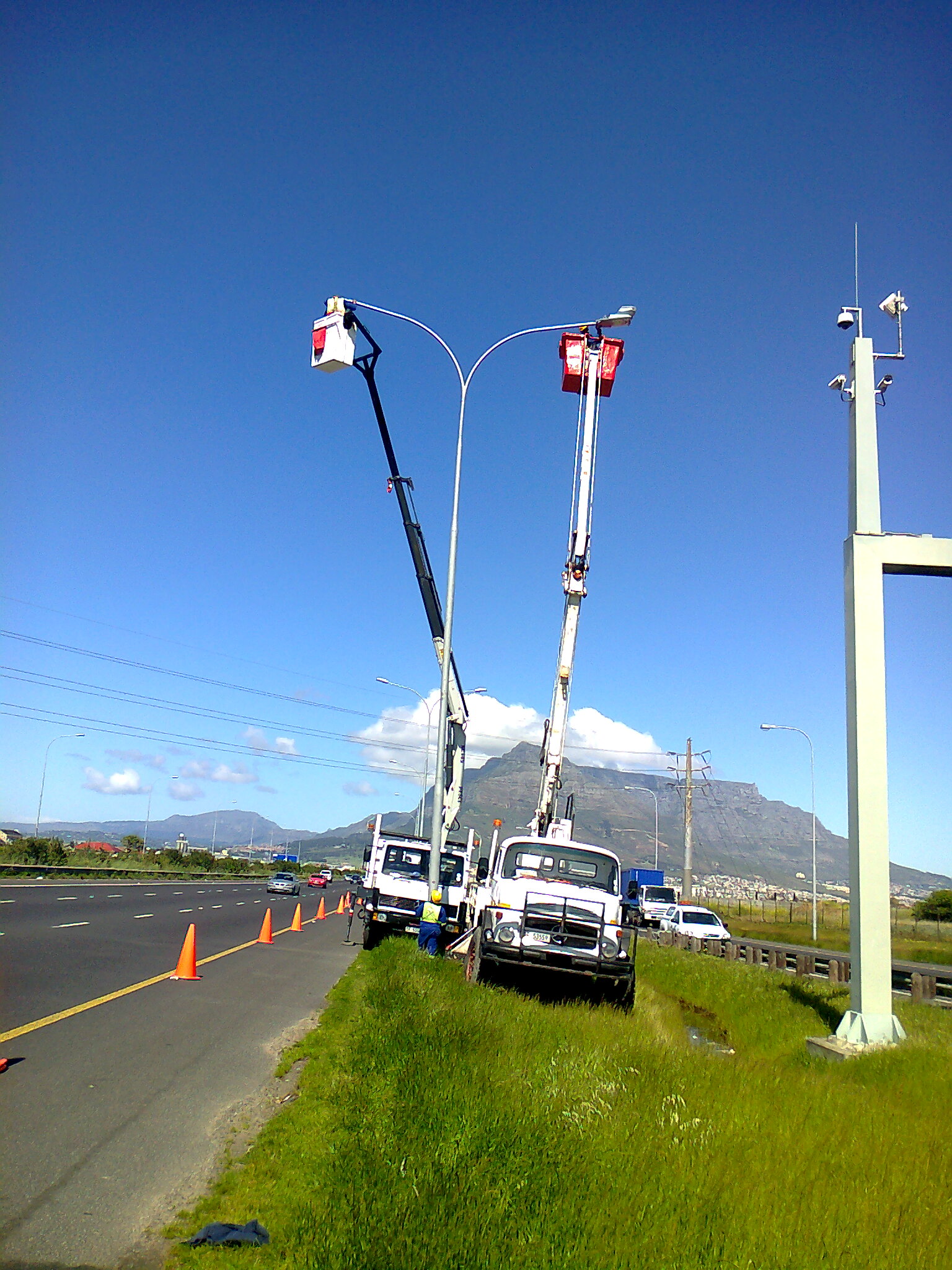 Mathabi Power Soltuons